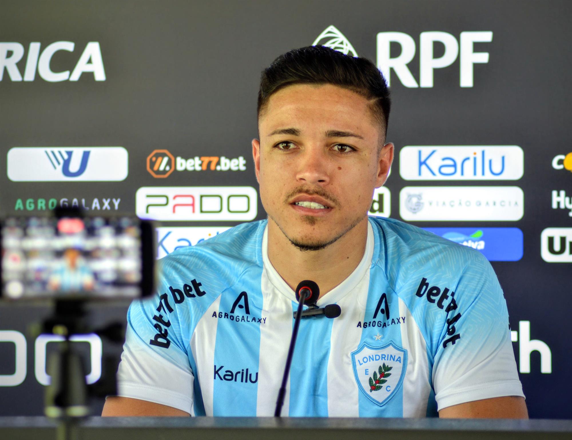 Lucas de Sá chega ao Tubarão para a temporada 2023